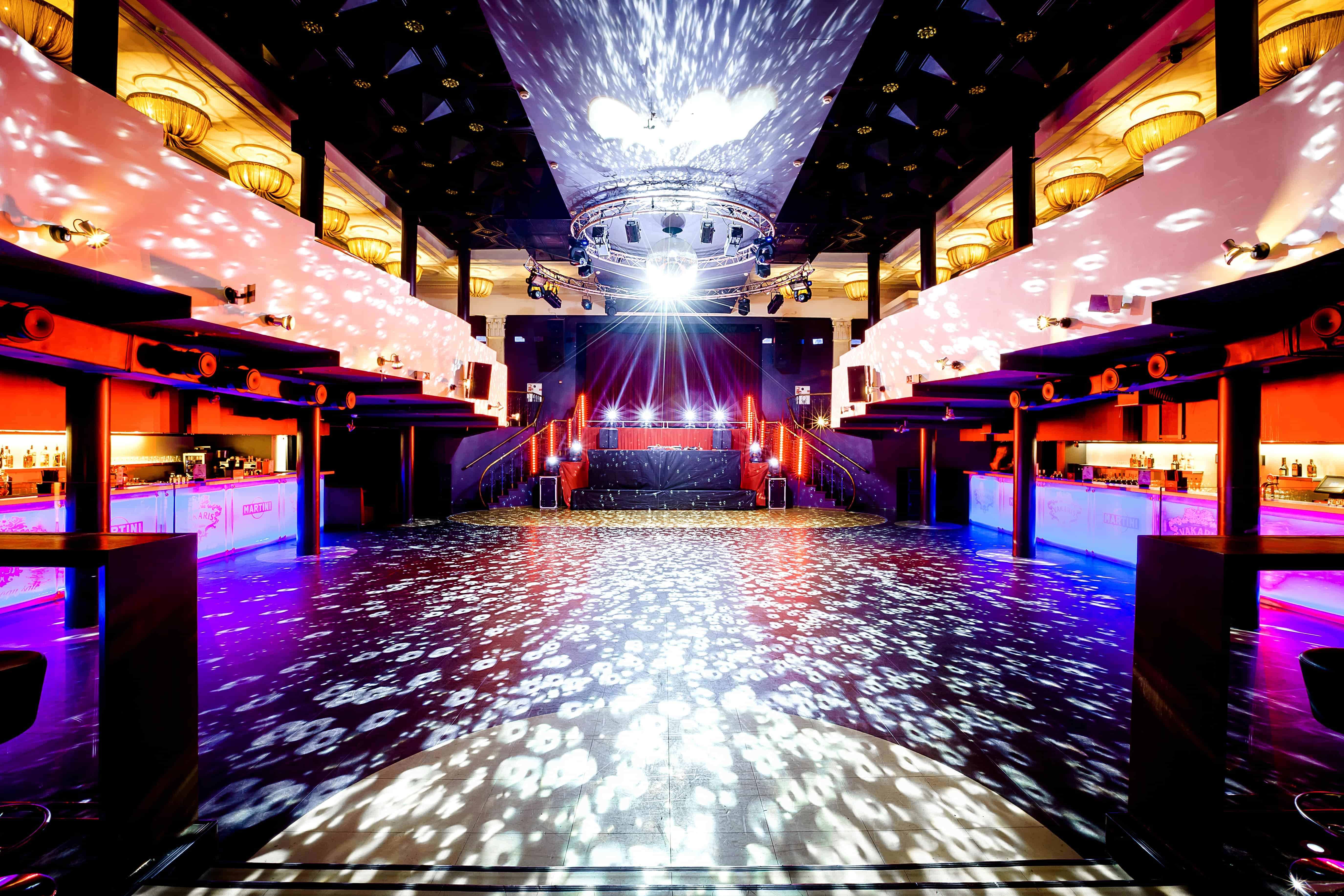 Pramogų salė "Vakaris" - Savaitgalio pramogos, renginiai, kelionės