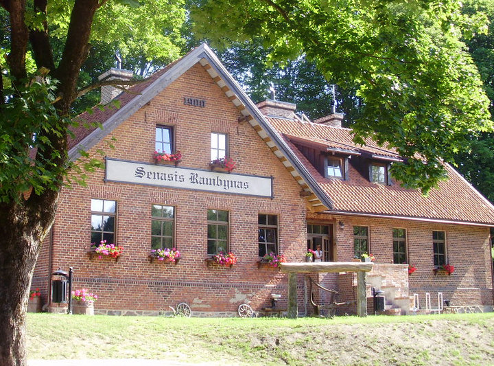 ,,Senasis Rambynas'' - svečių namai, kavinė, pirtis - Savaitgalio ...