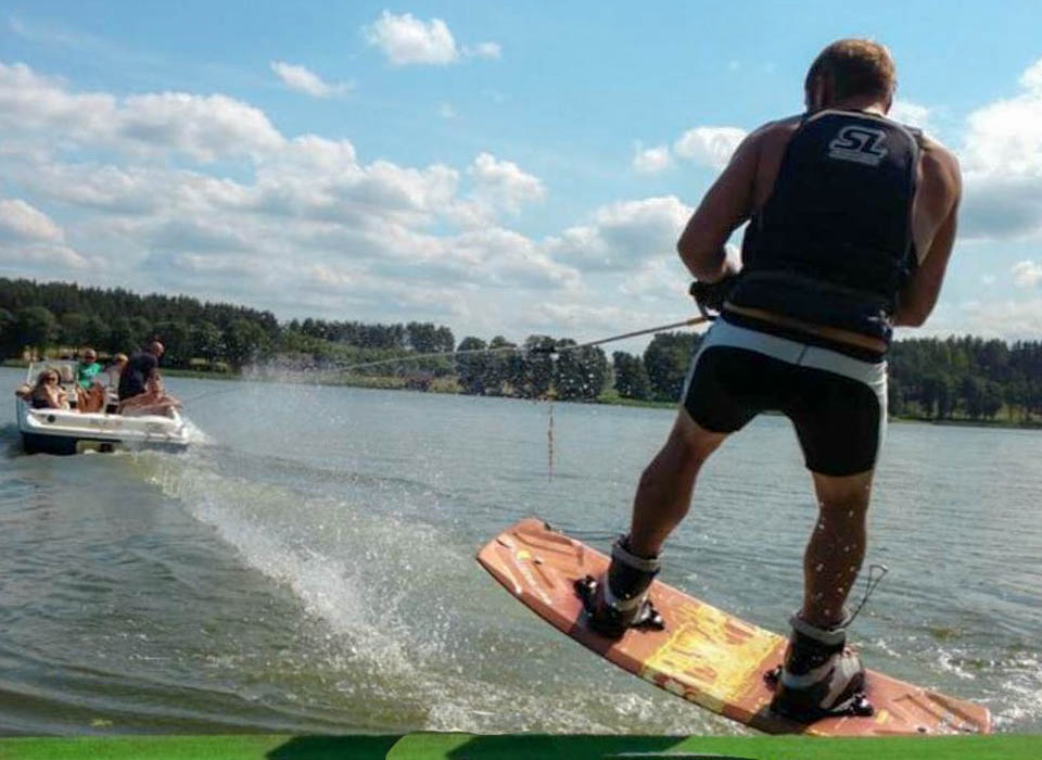 VANDENS PRAMOGOS TRAKUOSE MARGIO EŽERE - Savaitgalio pramogos ...