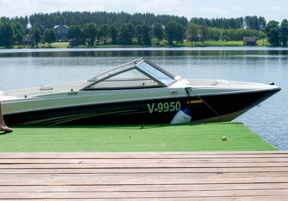 VANDENS PRAMOGOS TRAKUOSE MARGIO EŽERE - Savaitgalio pramogos ...